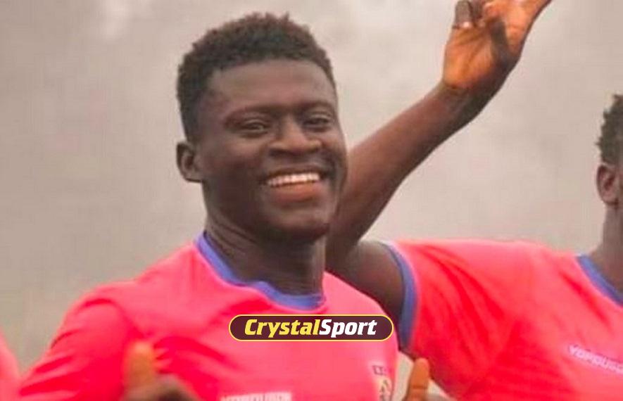 მატჩისას მინდორზე დაეცა - ექიმებმა 21 წლის ფეხბურთელი ვერ გადაარჩინეს - Crystalsport